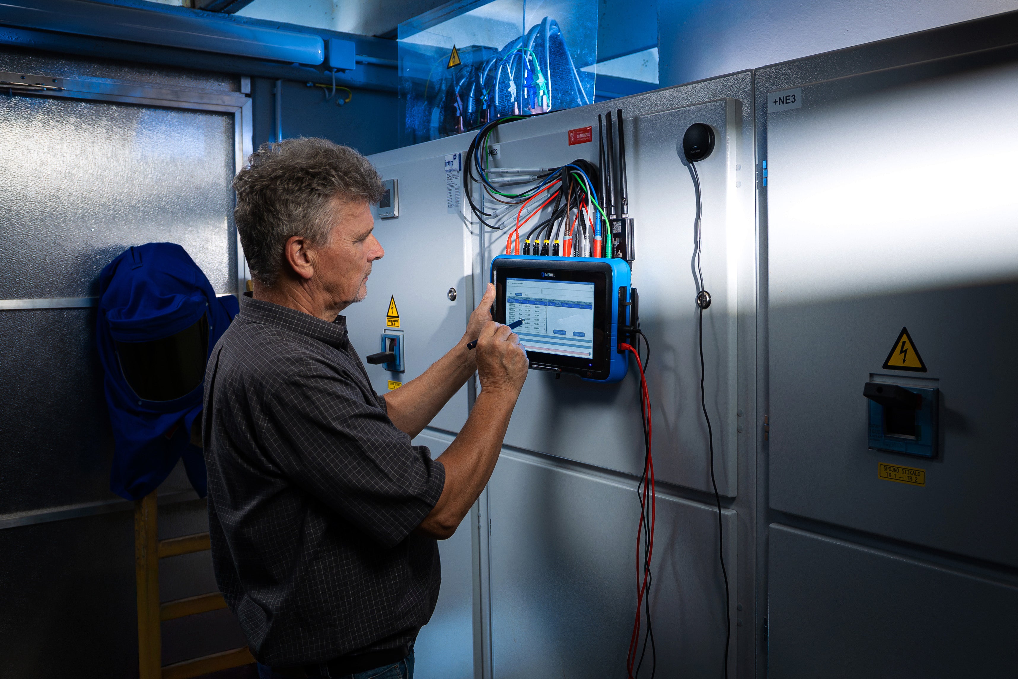Metrel MI 2992 Power Analyser / Netzanalysegerät Klasse A | VolTech GmbH
